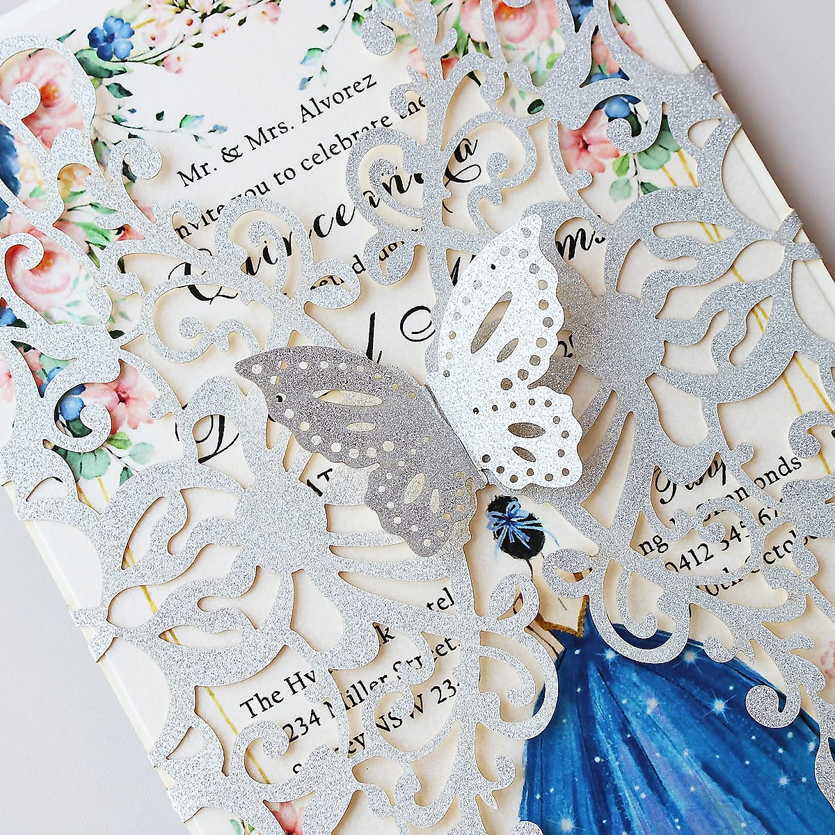 KUCHYNEE 20PCS 5.1x7.3 inch Silver Laser Cut Lace Flora Wedding Invitation Cards with Butterfly and Envelopes for Quinceañera Bridal Shower Wedding Invite (Silver Glitter)