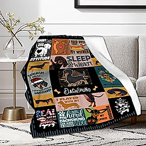 Xoqan Cute Dachshund Dog Soft Fuzzy Flannel Hooded Blanket Women Men Cozy Microfiber Luxury Plush Throws for Bedding Couch Travel Camping Gift 40"x30"for Pet