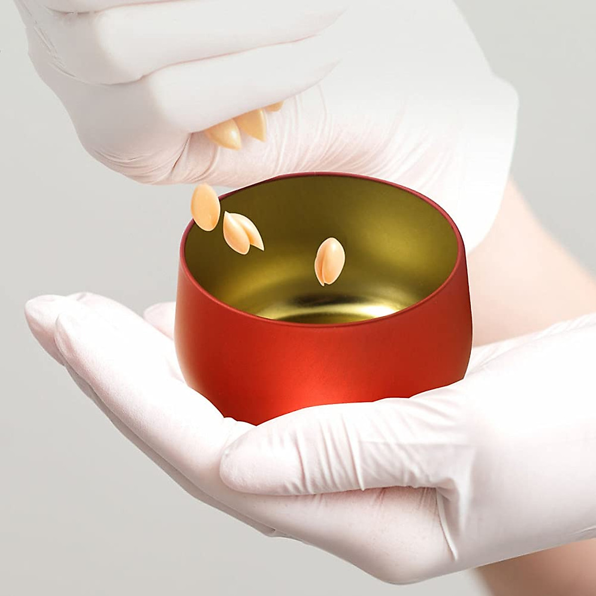 MILISTEN Maneki Candle Tin 12pcs, 8 oz Candle Tin with Lids, Red Candle Jars for Making Candles Arts& Crafts, Storage Waving Cat