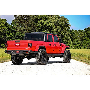 Rough Country 3.5" Lift Kit w/N3 Shocks for 20-24 Jeep Gladiator JT 4WD - 63730