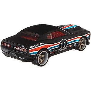 Hot Wheels 18 Dodge Challenger Vehicle
