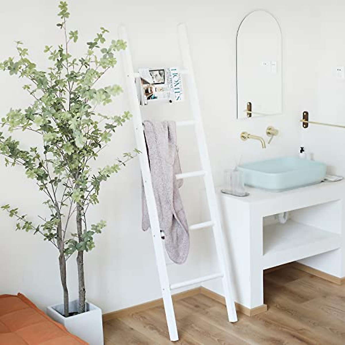 FUIN 6ft Wooden White Blanket Ladder Living Room Decorative Wall Leaning Farmhouse Quilt Display Holder Rustic Wood Towel Rack for Bathroom