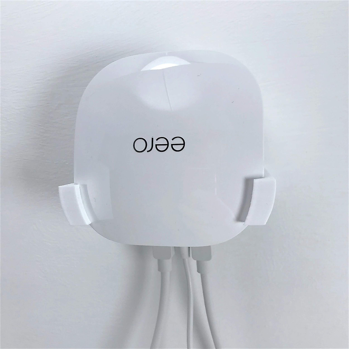 Wall Mount Bracket Holder for Eero Mesh Wi-Fi Router/Extender Holster Style White