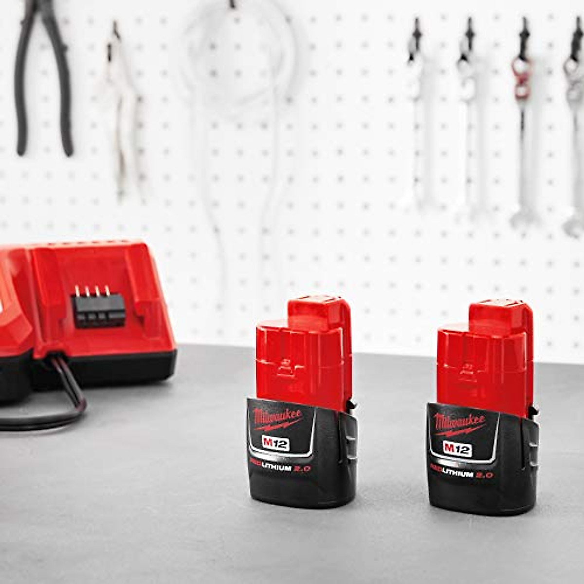 Milwaukee (2-Pack) 48-11-2420 M12 REDLITHIUM 2.0 Compact Battery Packs