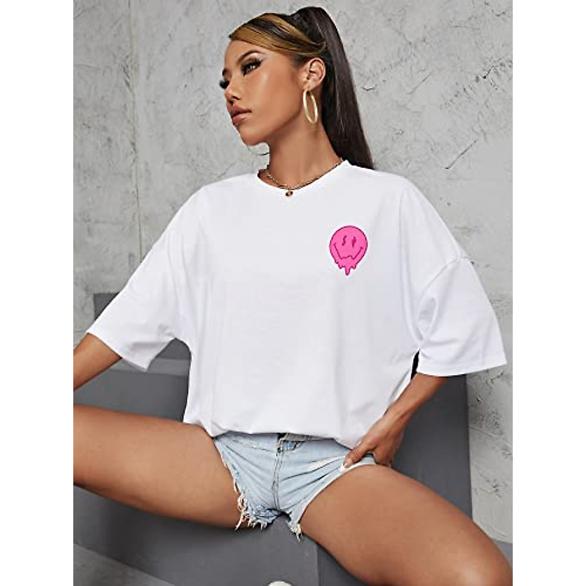 Cozyease Women's Graphic Tees Slogan Print Short Sleeve Round Neck Oversized T Shirt White and Pink XL
