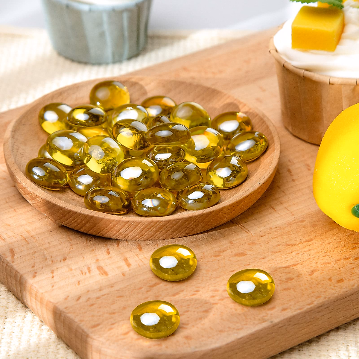 FUTUREPLUSX 1LB Yellow Flat Glass Marbles, Glass Beads Floral Pebbles Decorative Rocks Gold Gemstones Vase Fillers for Centerpieces Table Scatter Aquarium Fall Home Decor