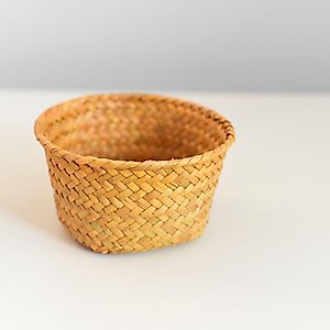Round Small Woven Baskets Wicker Storage Basket, Hand-Woven Storage Baskets for Organizing Rattan Storage Organizer Bins Baskets for Shelves & Tabletop Decor, Seagrass Woven Baskets, Natural(Size S)