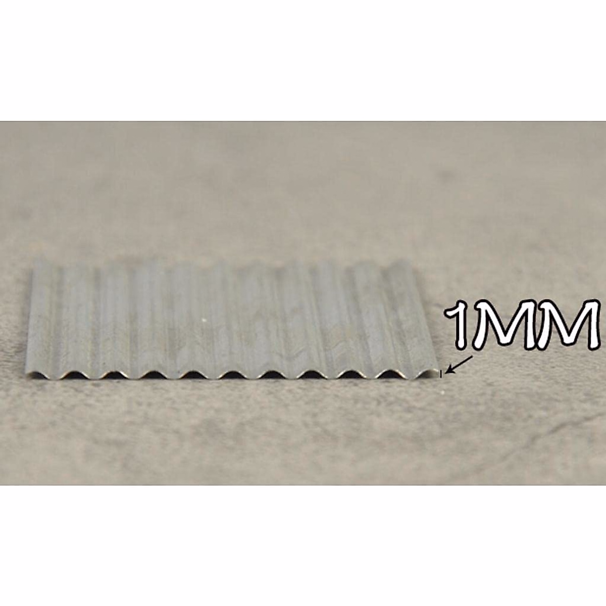 8X 1:35 Scale Steel Shed Corrugated Tile Table Material Miniature Architecture House Dioramas Building Model Kits Layout Scenery