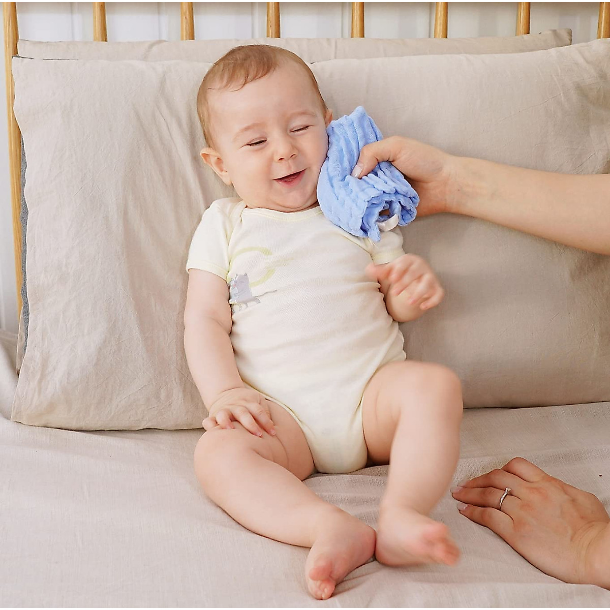 MUKIN Baby Muslin Washcloths - Natural Muslin Cotton Baby Wipes - Soft Newborn Baby Face Towel and Muslin Washcloth for Sensitive Skin- Baby Registry as Shower , 5 Pack 12x12 inches