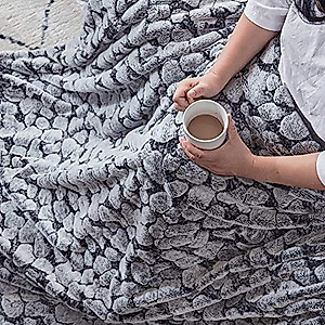 FY FIBER HOUSE Super Soft Rabbit Faux Fur Fleece Throw Blanket Thick Luxurious Faux Fur Plush Warm Fuzzy with Stone Pattern for Bed Sofa, 50"X60", Black