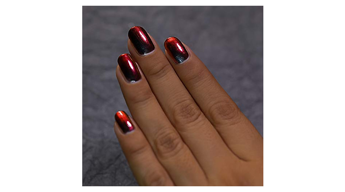 ILNP Eclipse Nail Polish - Transforming Black to Red