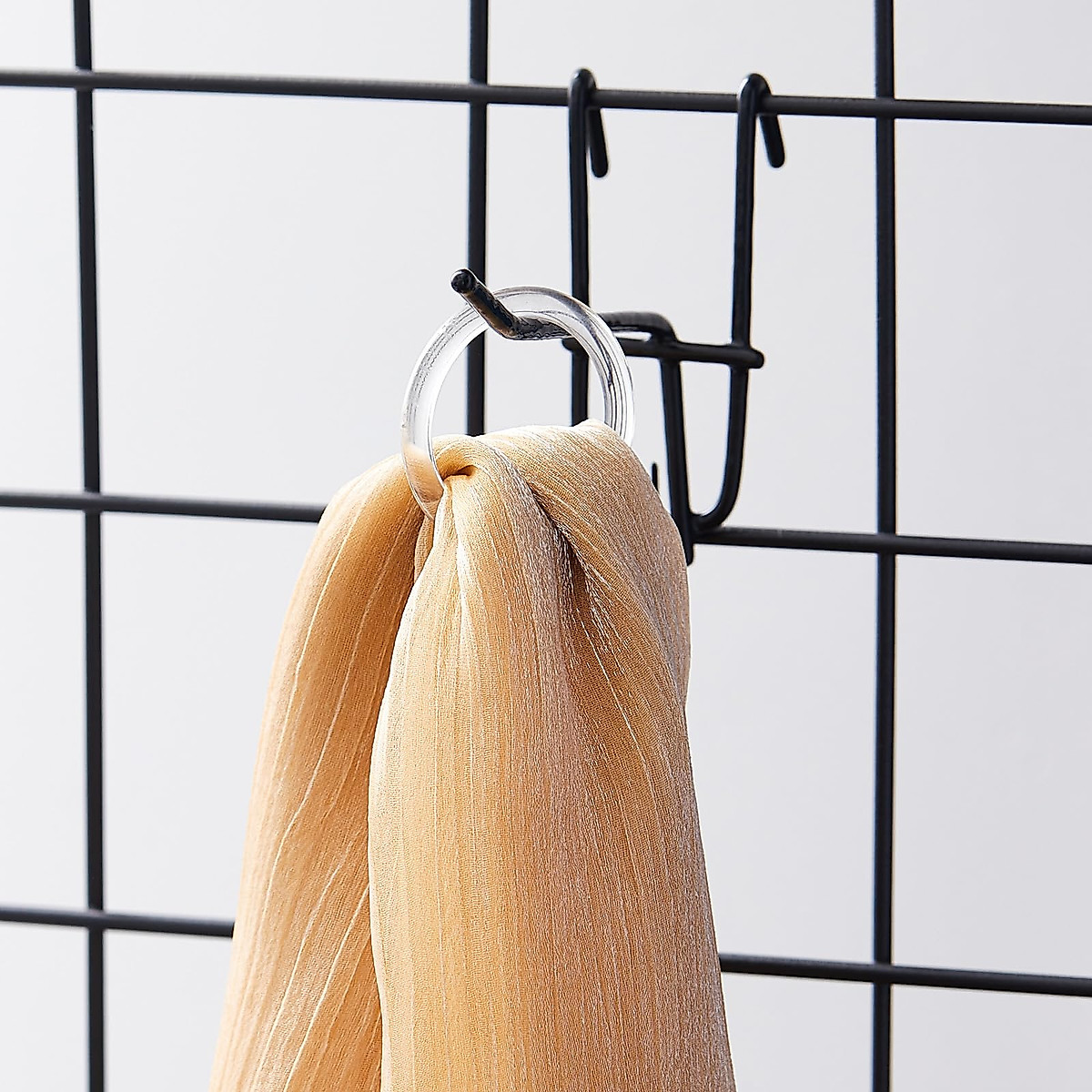 Kritkin 200 Pcs Clear Scarf Rings Plastic Rings for Crafts DIY Transparent Hanging Display Rings 1.25 Inch O Rings Projects Retail Scarves Garment Hangers Accessories