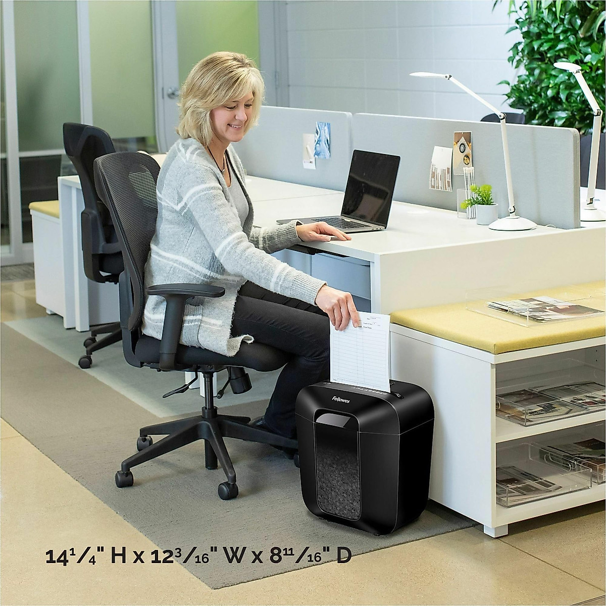 Fellowes FEL4300501 LX25M Micro Cut Paper Shredder