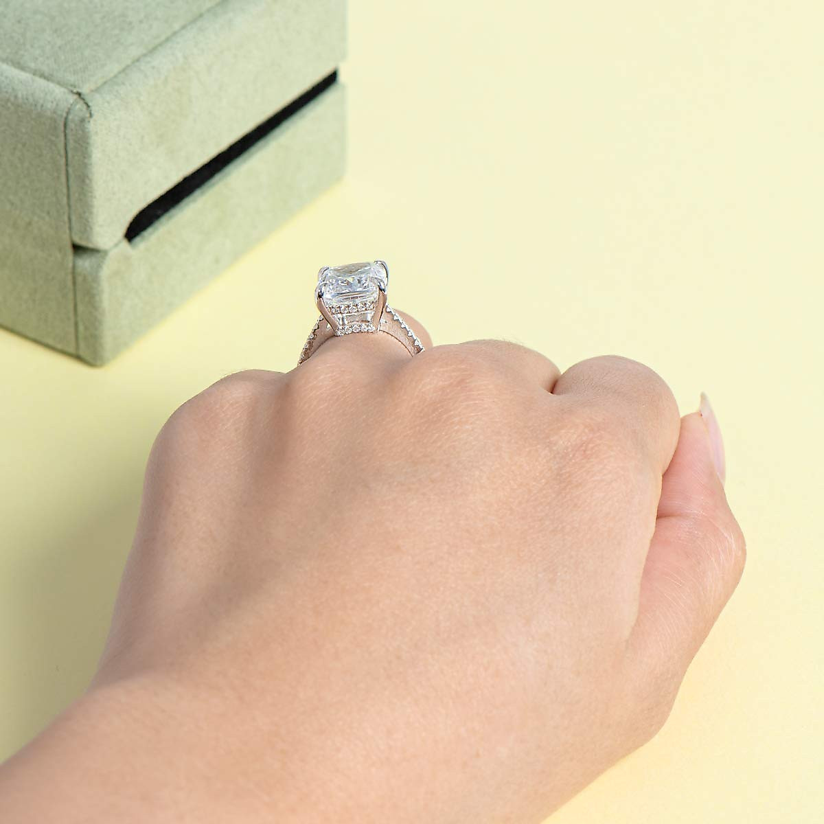 AINUOSHI 6 Carat Clear Cushion Cut CZ Cubic Zirconia Solitaire Wedding Engagement Ring 925 Sterling Silver