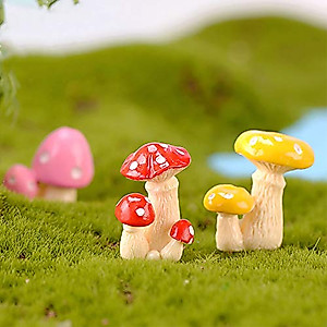 MAOMIA Miniature Mushroom Figurines 8pcs Fairy Garden Accessories Mushroom Cake Toppers Micro Landscape Garden Decoration Plant Flower Pots Ornaments(Random Style)