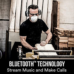 3M WorkTunes Connect + AM/FM Hearing Protector with Bluetooth Wireless Technology, Ear protection for Mowing, Snowblowing, Construction, Work Shops