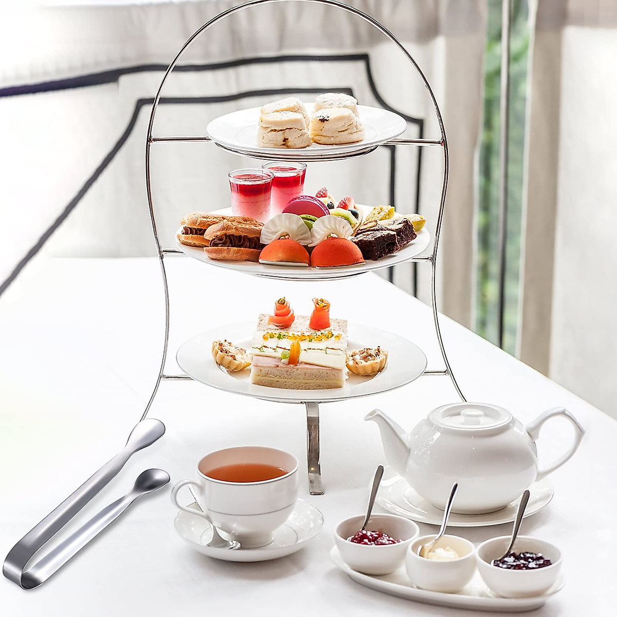 Cszlove 5Pcs Ice Tongs and 5Pcs Plastic Measuring Scoops, Serving Tongs Food Scoops Set for Sweet Candy Coffee Ice Bucket Bar Kitchen Wedding Birthday Party, Silver, Clear, 4.3'', 8.2''