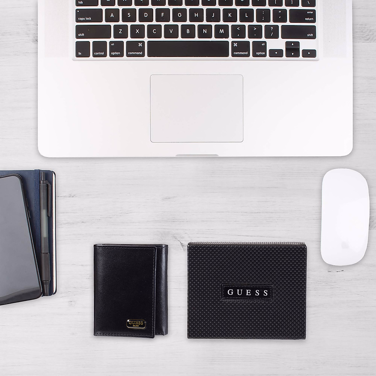 GUESS Men's Leather Trifold Wallet, Black Chavez, One Size