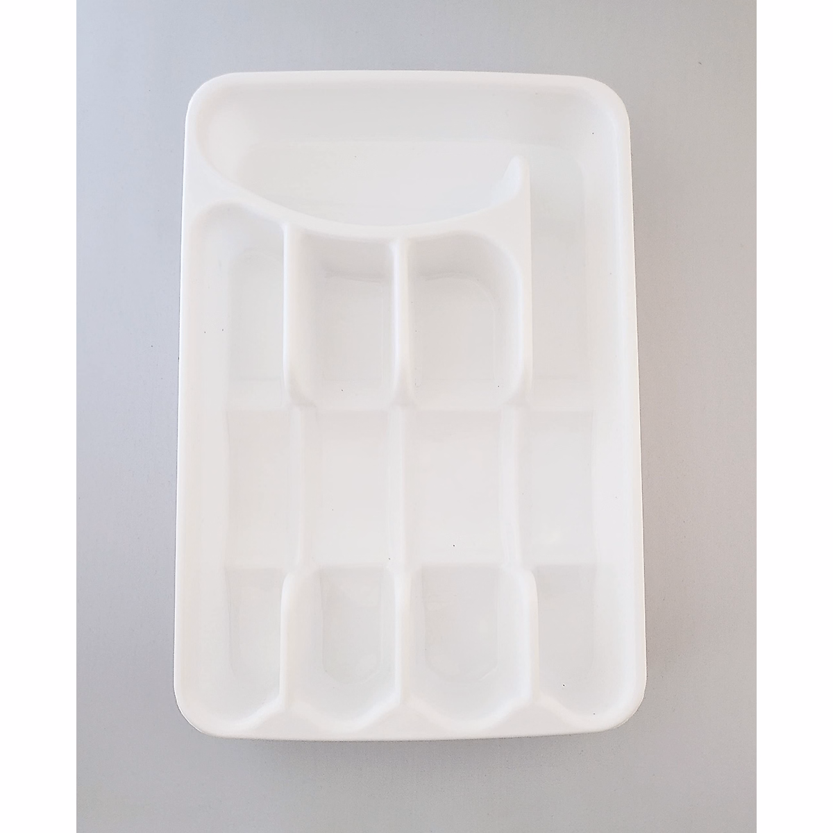 BLACK PEARL Utensil and Silverware Organizer tray for drawer with cover -Cutlery Flatware Organizer with lid - for kitchen drawer, BBQ, picnic, Covered flatware tray,5 Compartments - Plastic (WHITE)