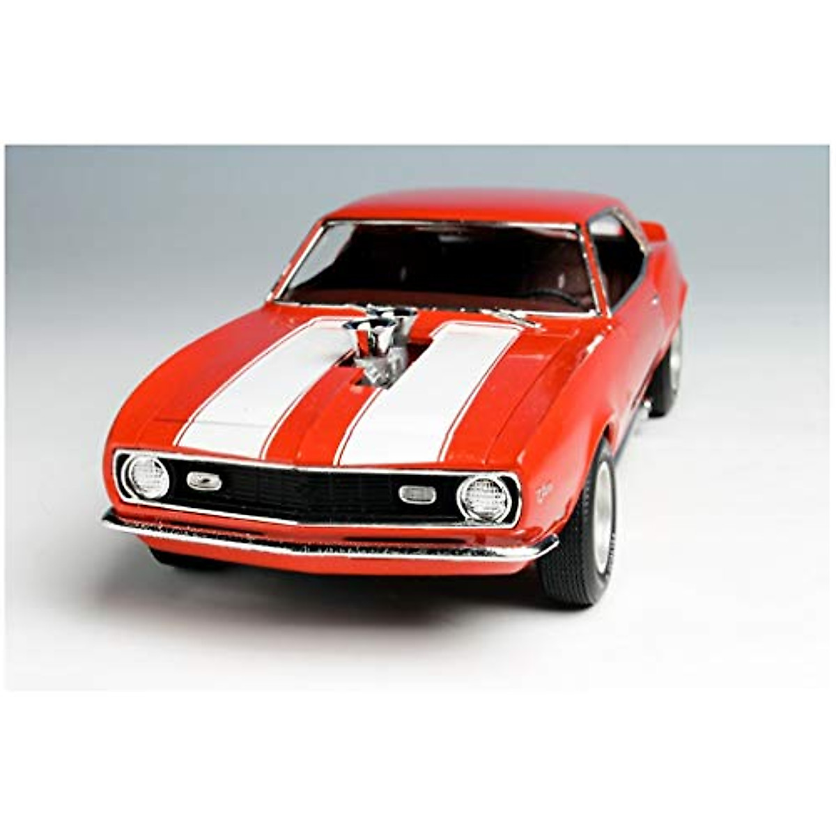 AMT 1968 Chevy Camaro Z/28 1:25 Scale Model Kit