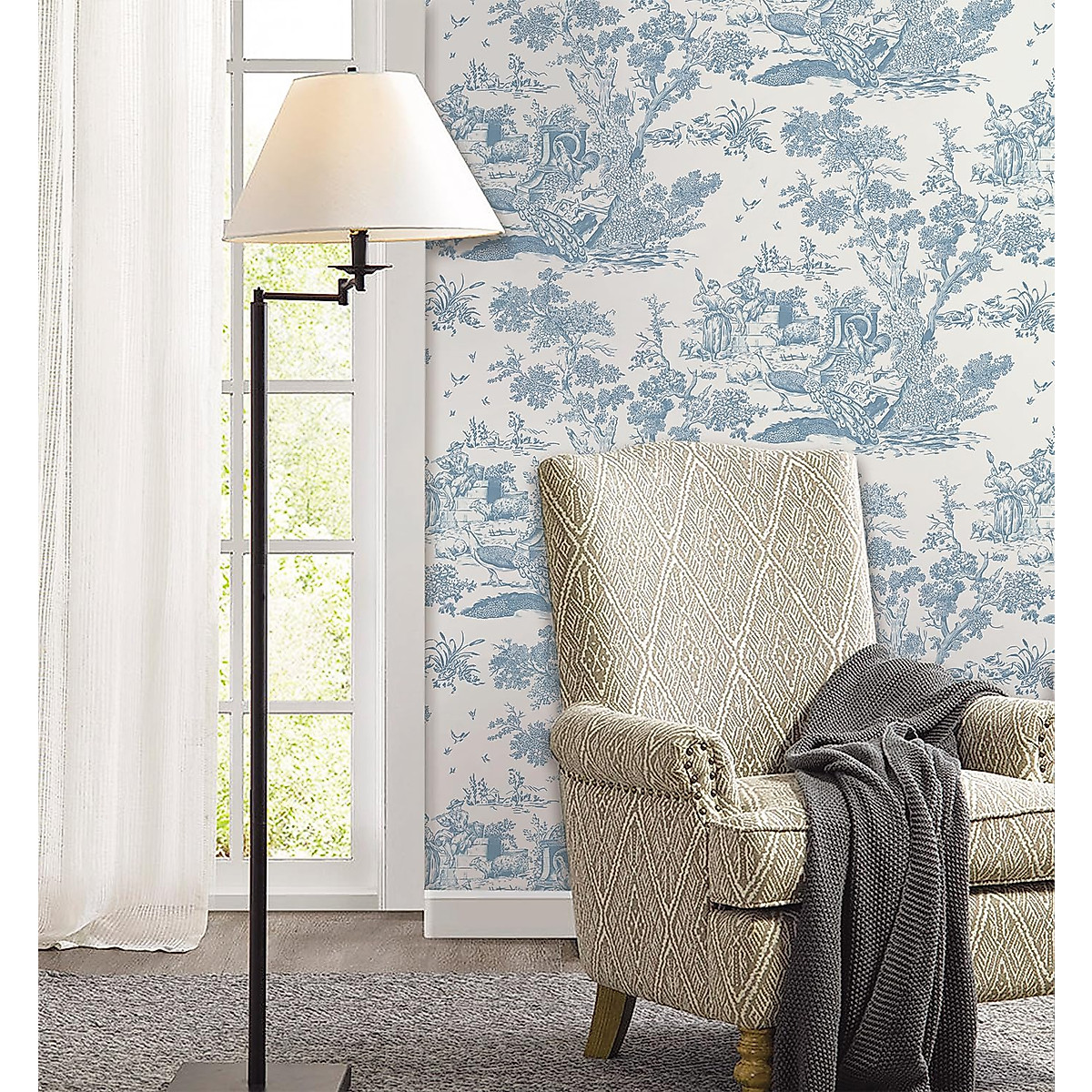 Peel and Stick Wallpaper Blue and White Wallpaper Toile Removable Self-Adhesive Wallpaper for Bedroom Bathroom Vintage Contact Paper for Walls Covering 16In×78.7In