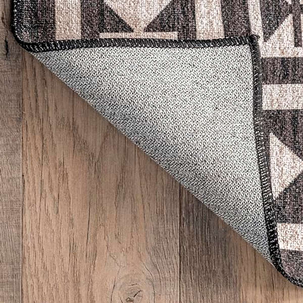 nuLOOM 2' x 3' SpinClean Machine Washable Stain-Resistant Area Rug with Non Slip Backing, Low Profile for Living Room, Bedroom, and Dining Room, Leighton Beige