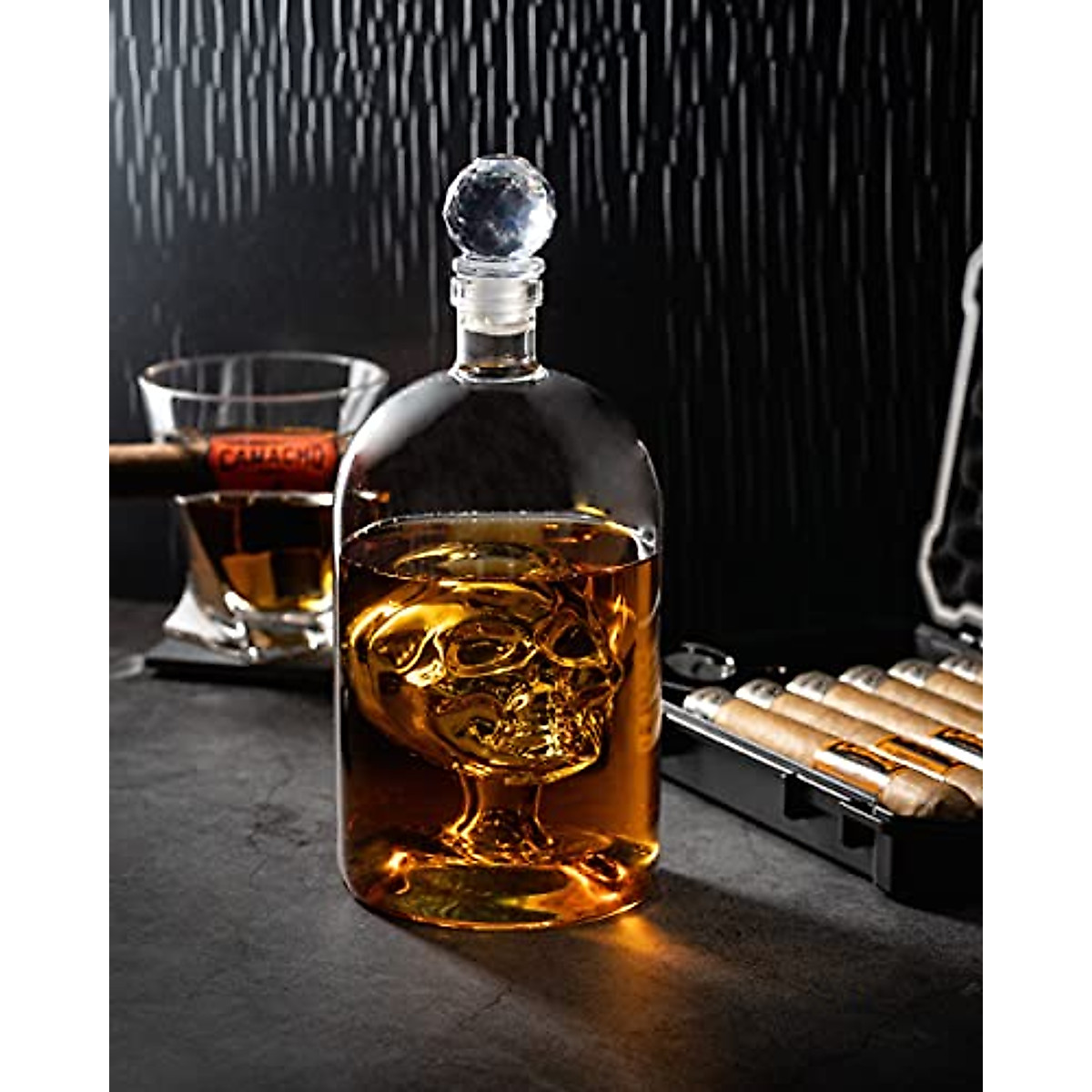 Kobi & Knight Premium Skull Decanter - Handmade Skull Whiskey Decanter with Airtight Stopper - Borosilicate Glass Skull Decanter - Thick Vodka, Rum, Gin, Tequila Bottle - 25fl oz / 750ml Skull Barware