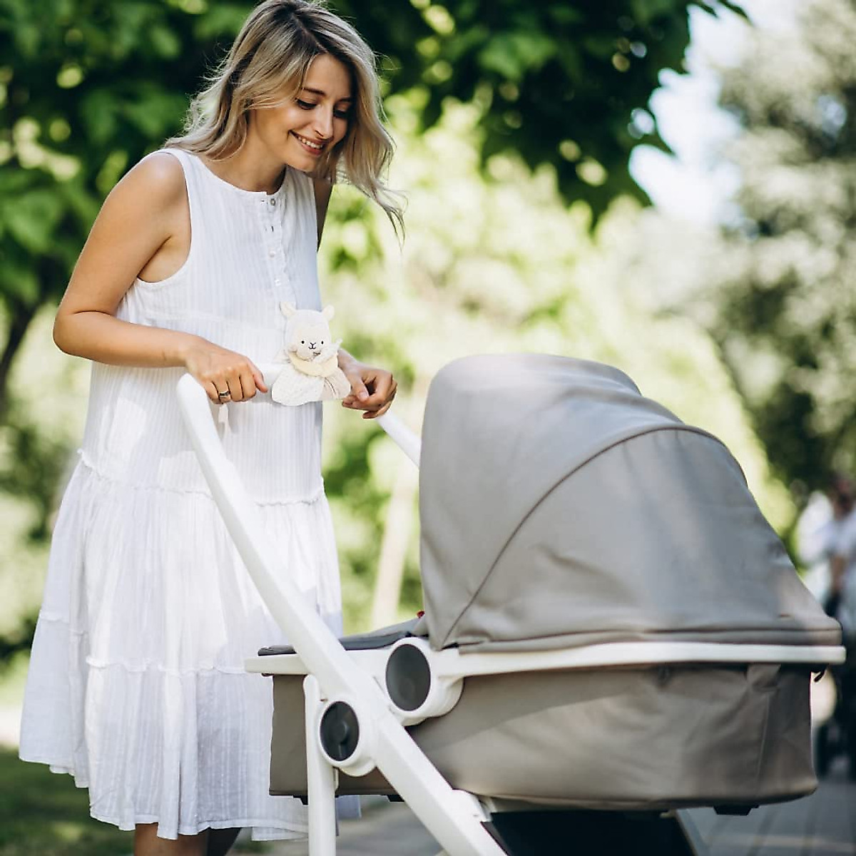 Lulyboo Lovey Baby Sleep Soother, Plush Security Blanket Teether with Music, White Noise and Vibration Machine, Attaches to Cribs, Llama