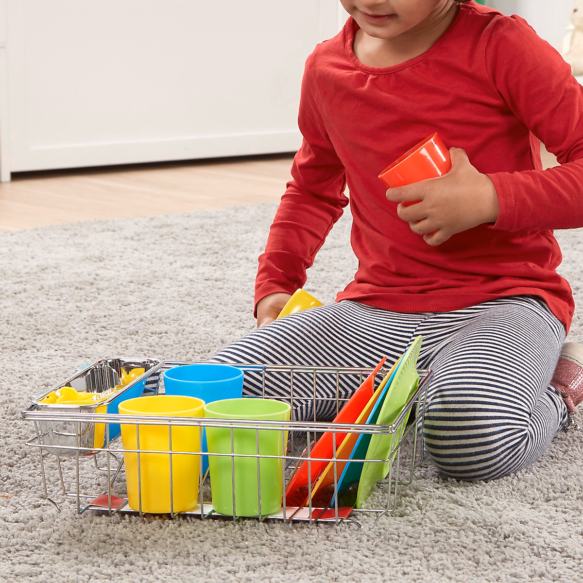 Melissa & Doug Let's Play House Wash and Dry Dish Set (24 pcs)