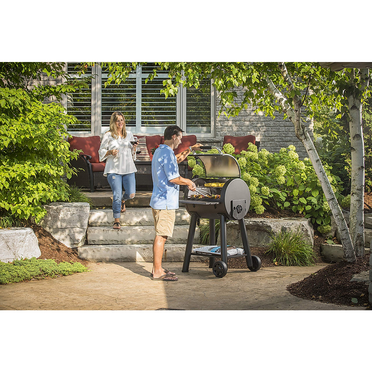 Broil King 945050 Regal Charcoal Grill 400, Black