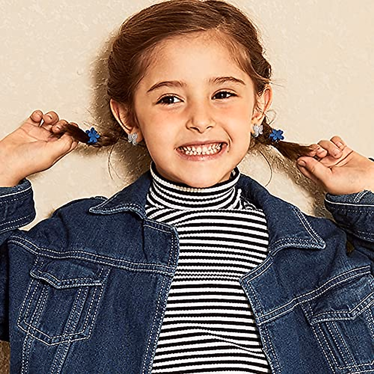 JeryWe Cute Butterfly Sleeper Small Hoop Earring 925 Sterling Silver CZ Crystal Huggie Earring Round Cartilage Tragus Mini Hoops Earring Ear Cuffs Piecing Dainty Jewelry Gifts for Women Sensitive Ears