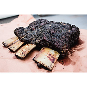 Hardcore Carnivore Black: charcoal seasoning for steak, beef and BBQ (Large Shaker)