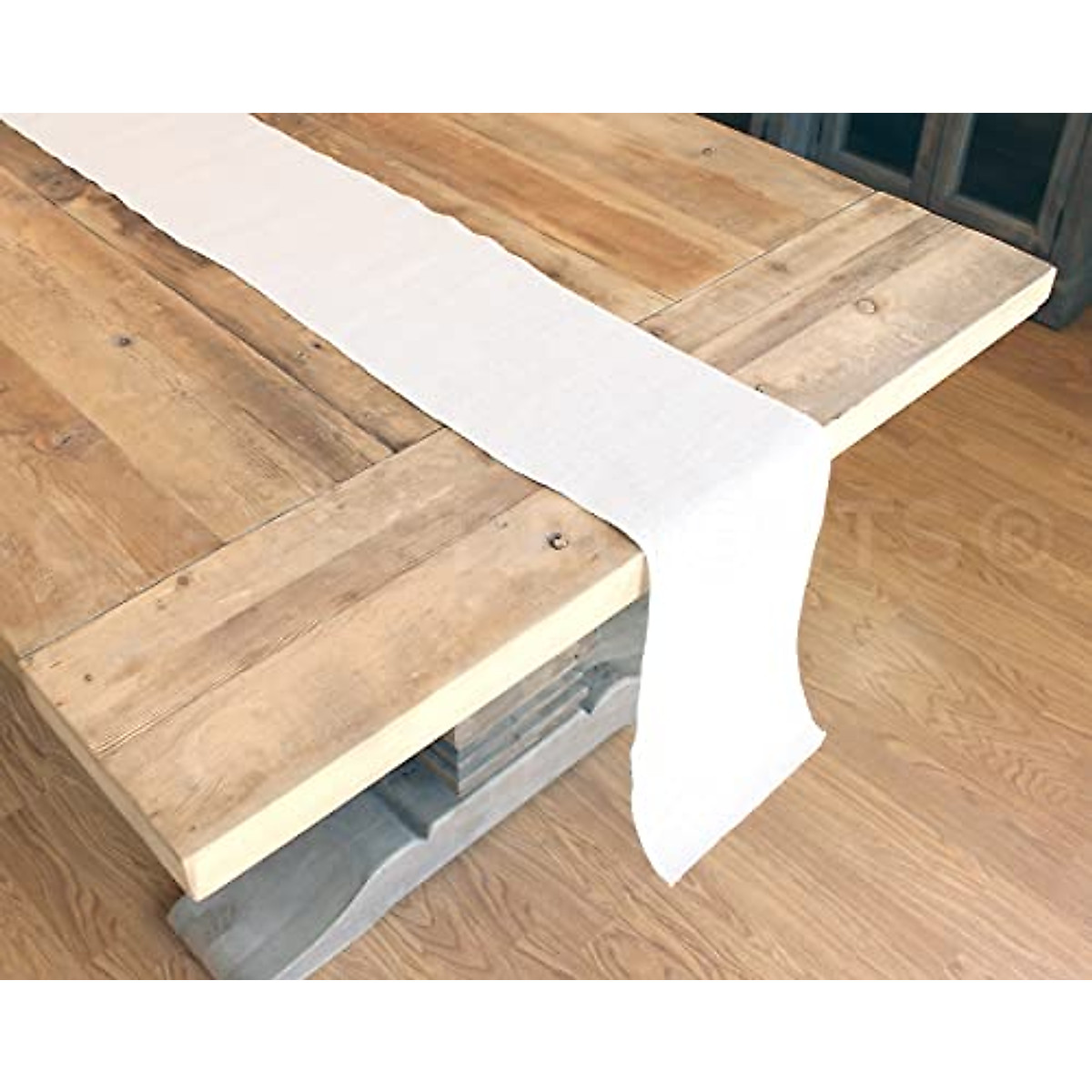 CleverDelights 9" Ivory Burlap Roll - Finished Edges - 5 Yards - Jute Burlap Fabric