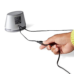 Amazon Basics Stereo 2.0 Speakers for PC or Laptop with Volume Control, 3.5mm Aux input, USB-Powered, 1 Pair, Silver