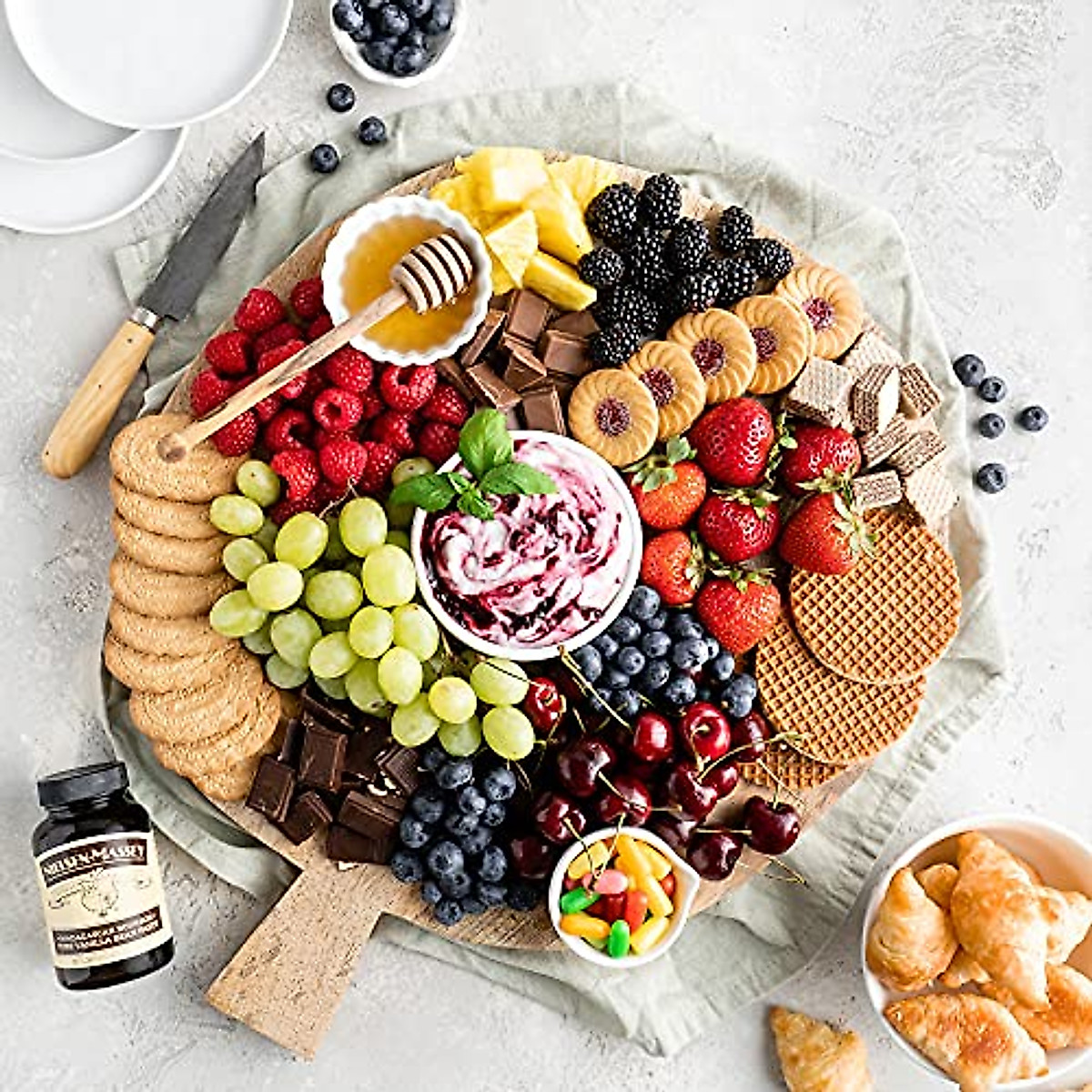 Nielsen-Massey Madagascar Bourbon Pure Vanilla Bean Paste for Baking and Cooking, 1 Gallon