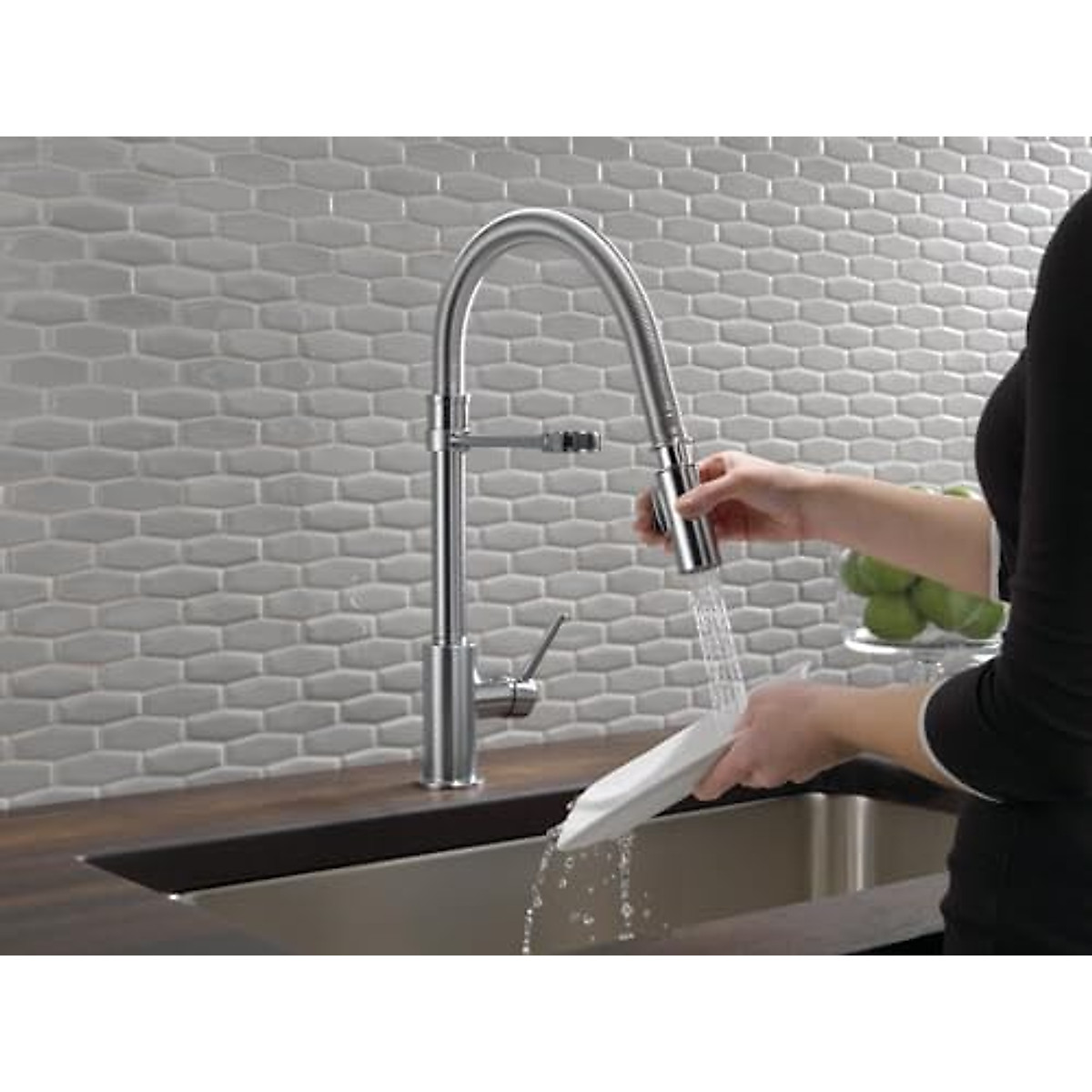 Delta Faucet Trinsic Pro Commercial Style Kitchen Faucet, Kitchen Faucets with Pull Down Sprayer, Kitchen Sink Faucet, Faucet for Kitchen Sink with Magnetic Docking, Arctic Stainless 9659-AR-DST