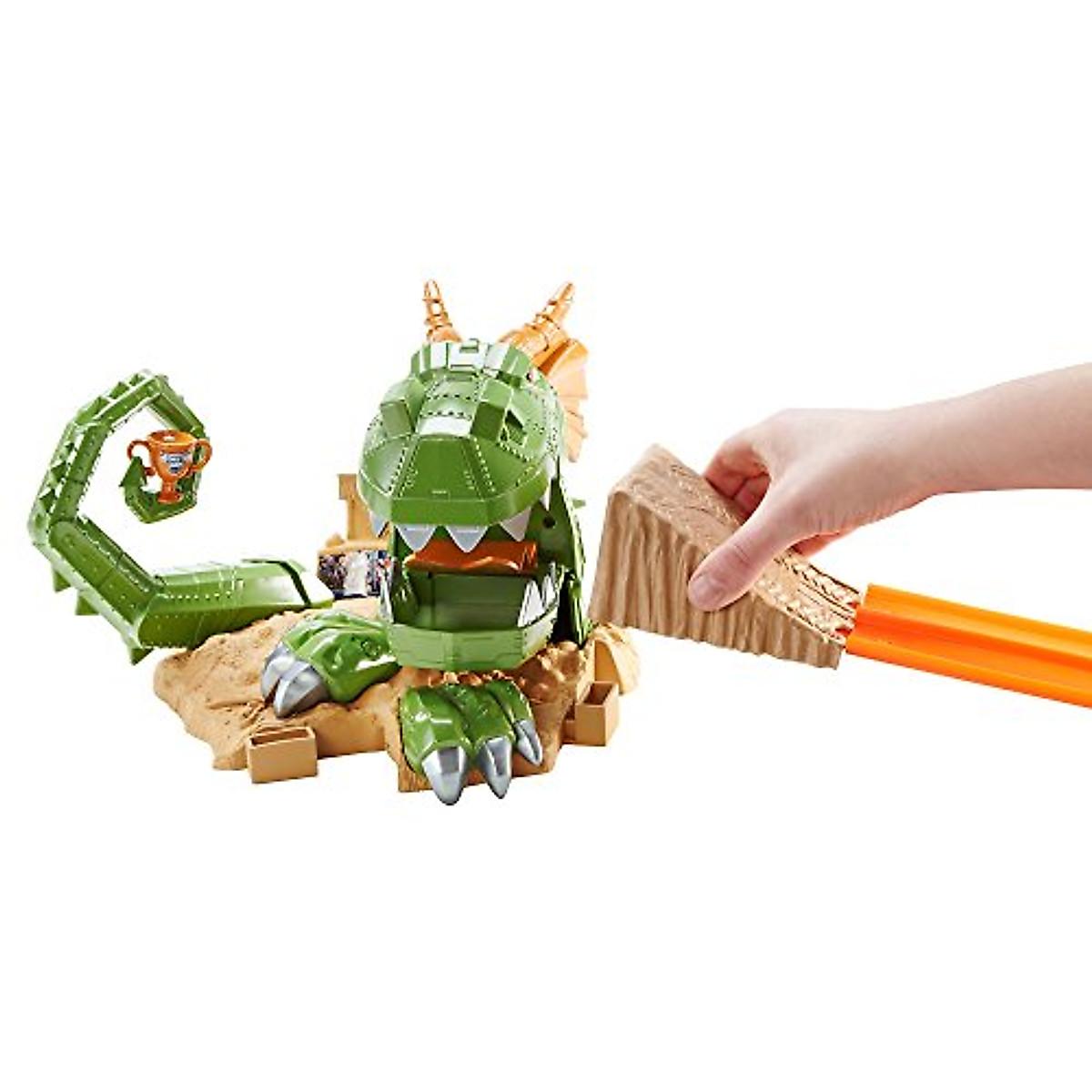 Hot Wheels Monster Jam Dragon Arena Attack Playset