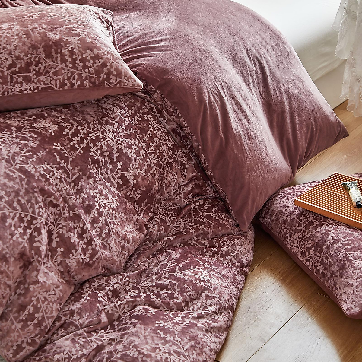 WARMDERN Velvet Duvet Cover King Set Sage Red Velvet Duvet Cover Red Velvet Comforter Cover 3Pcs Ultra Soft Duvet Cover Breathable Solid Luxury Flannel Velour Duvet （Red，King）