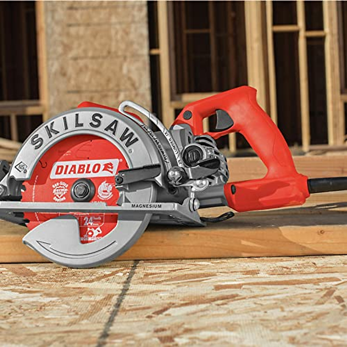 SKIL 7-1/4 In. Magnesium Worm Drive Skilsaw Circular Saw-SPT77WM-22