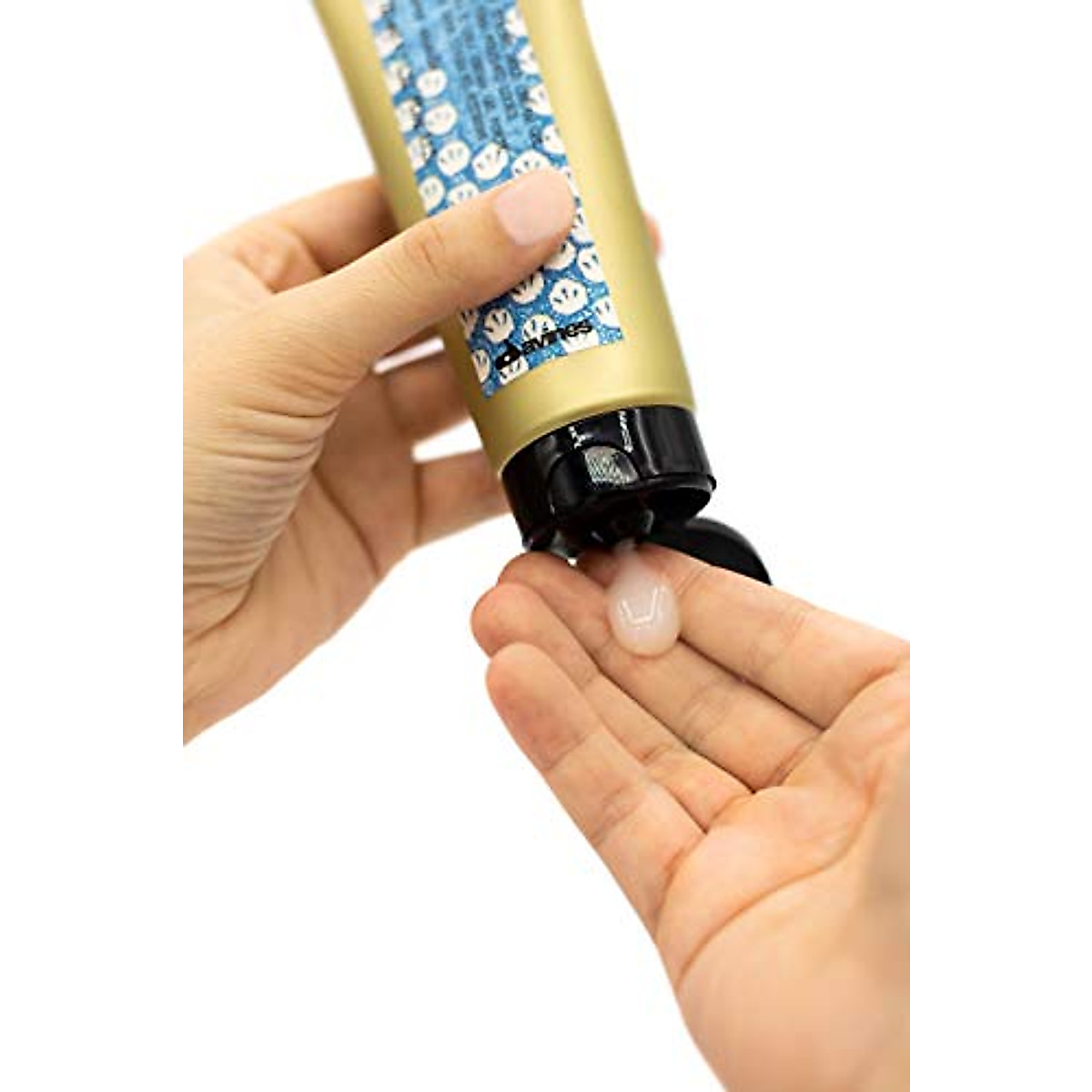 Davines This is a Strong Hold Cream Gel, Create Structure And Definition, For Quick-Drying And Residue-Free Workable Styling, 4.22 Fl. Oz.