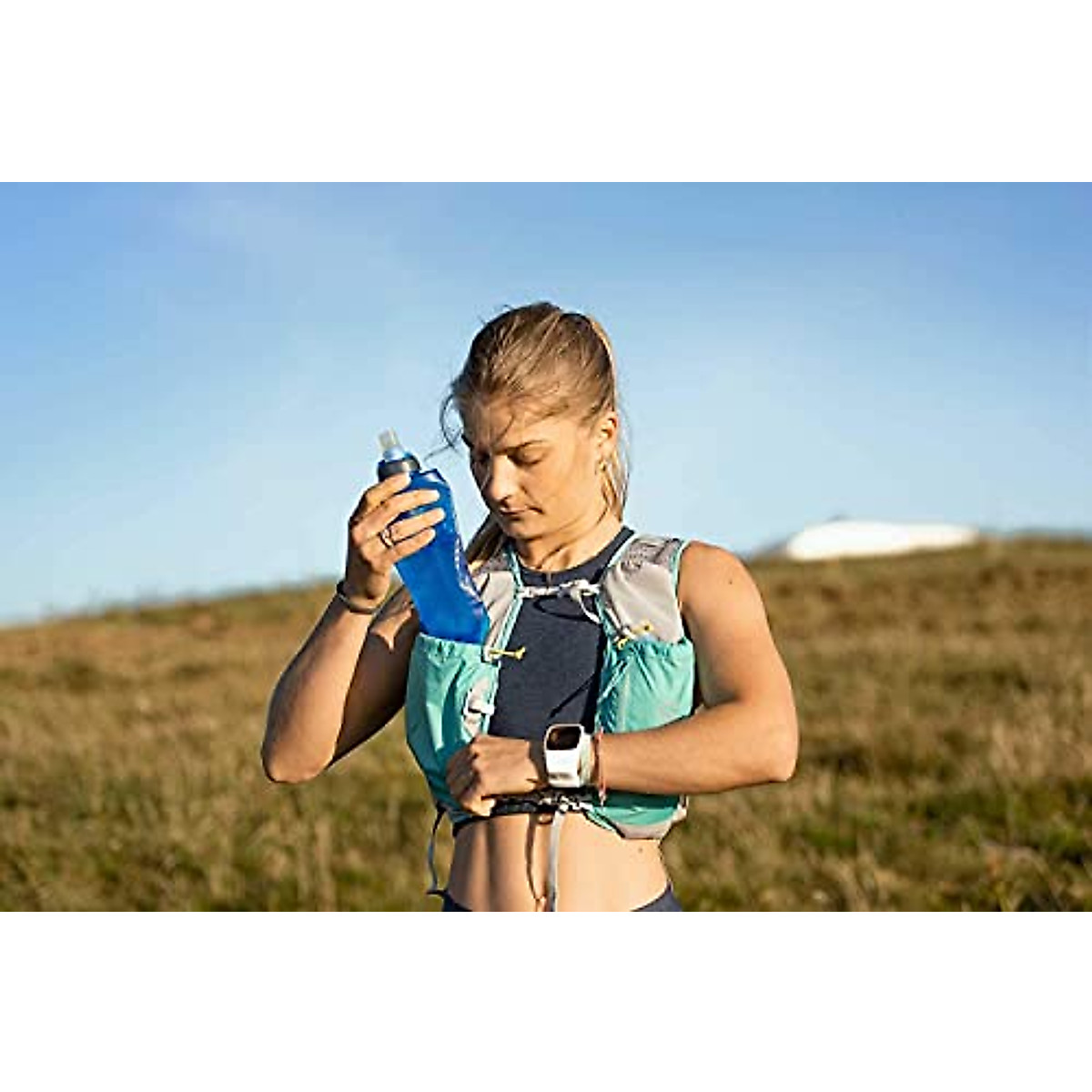 CamelBak Women's Ultra Pro Hydration Vest 34 oz, Aqua Sea/ Silver, M