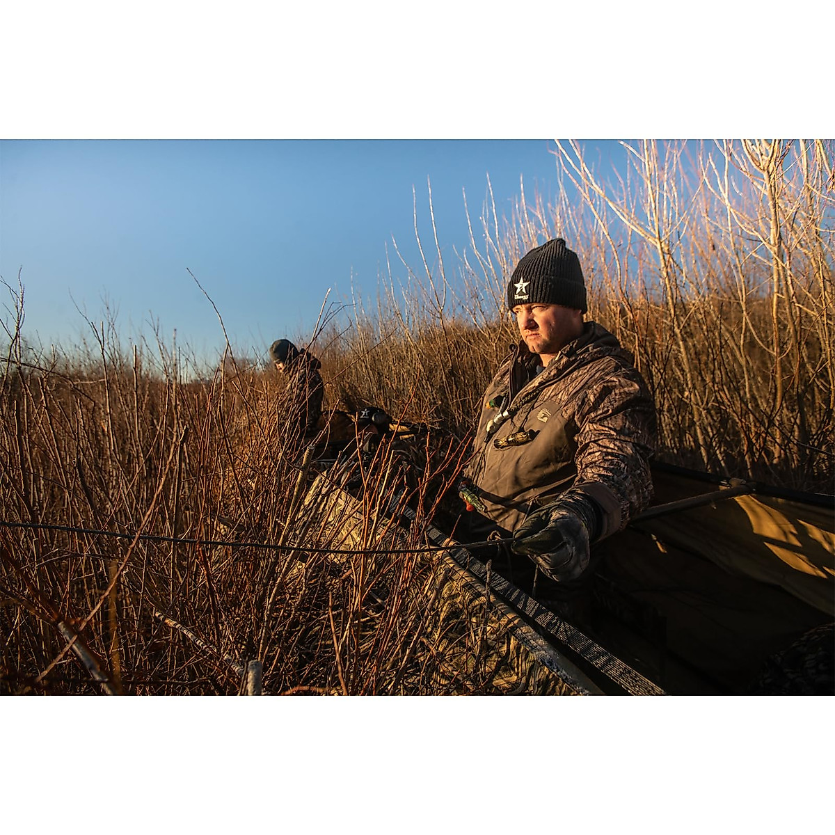 Avian-X A-Frame Lightweight Durable Collapsible Hunting Ground Blind with Grass Straps & Pockets, 4 Adjustable Gun Clips & Carry Straps - 4 Hunters Concealment - Mossy Oak Shadow Grass Blades Shell