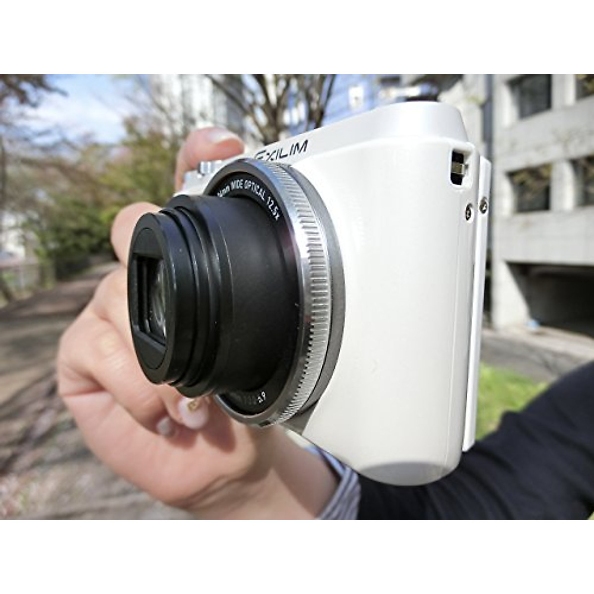 CASIO Digital Camera EXILIM EX-ZR1300WE International Version (No Warranty)