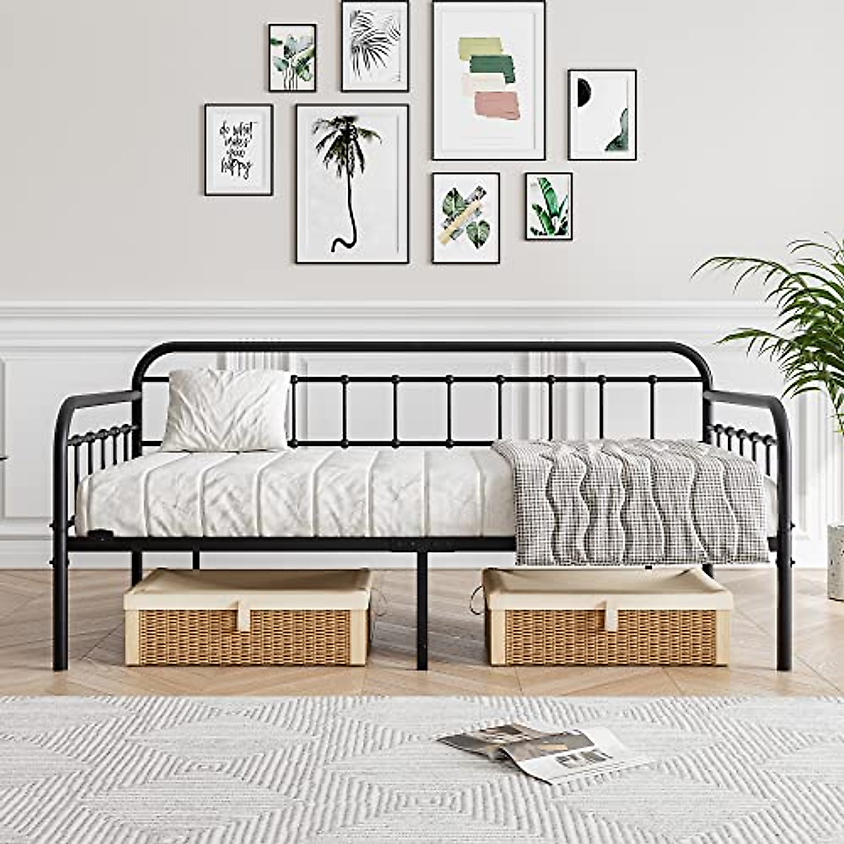 JURMERRY Metal Daybed Frame Twin Size with Steel Slats Platform Furniture,Black