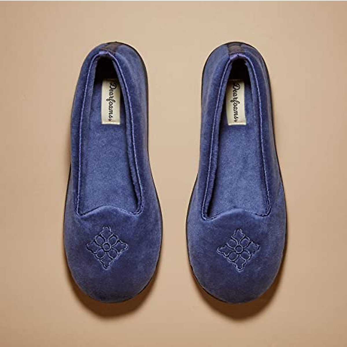 Dearfoams Women's Rebecca Lightweight Cozy Memory Foam Closed Back Slipper with Wide Widths, Peacoat, 9-10