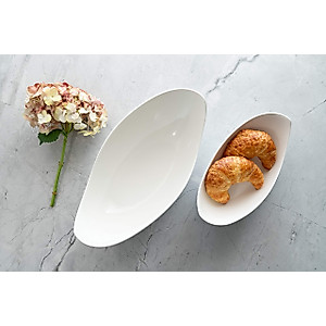 10 Strawberry Street Whittier 16.5"/ 48 Oz Canoe Bowl, White