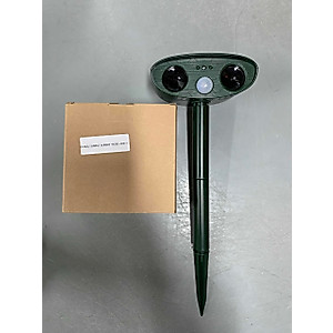 4 Pack Deer Repellent Devices Cat Repellent Outdoor for Yard Farm Protection Solar Ultrasonic Animal Repeller with Motion Sensor & Strobe Light to Scare Away Cat Dog Deer Raccoon Rabbit Squirrel Skunk