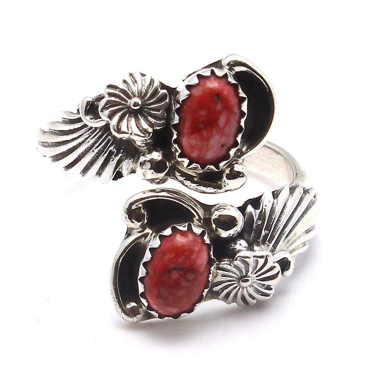 L7 Trading Adjustable Ring Featuring Red Spiney Oyster