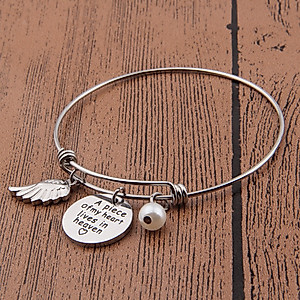Memorial Jewelry Sympathy Gift A Piece of My Heart Lives In Heaven Lariat Y Necklace Loss Jewelry Gift (Charm Bracelet)