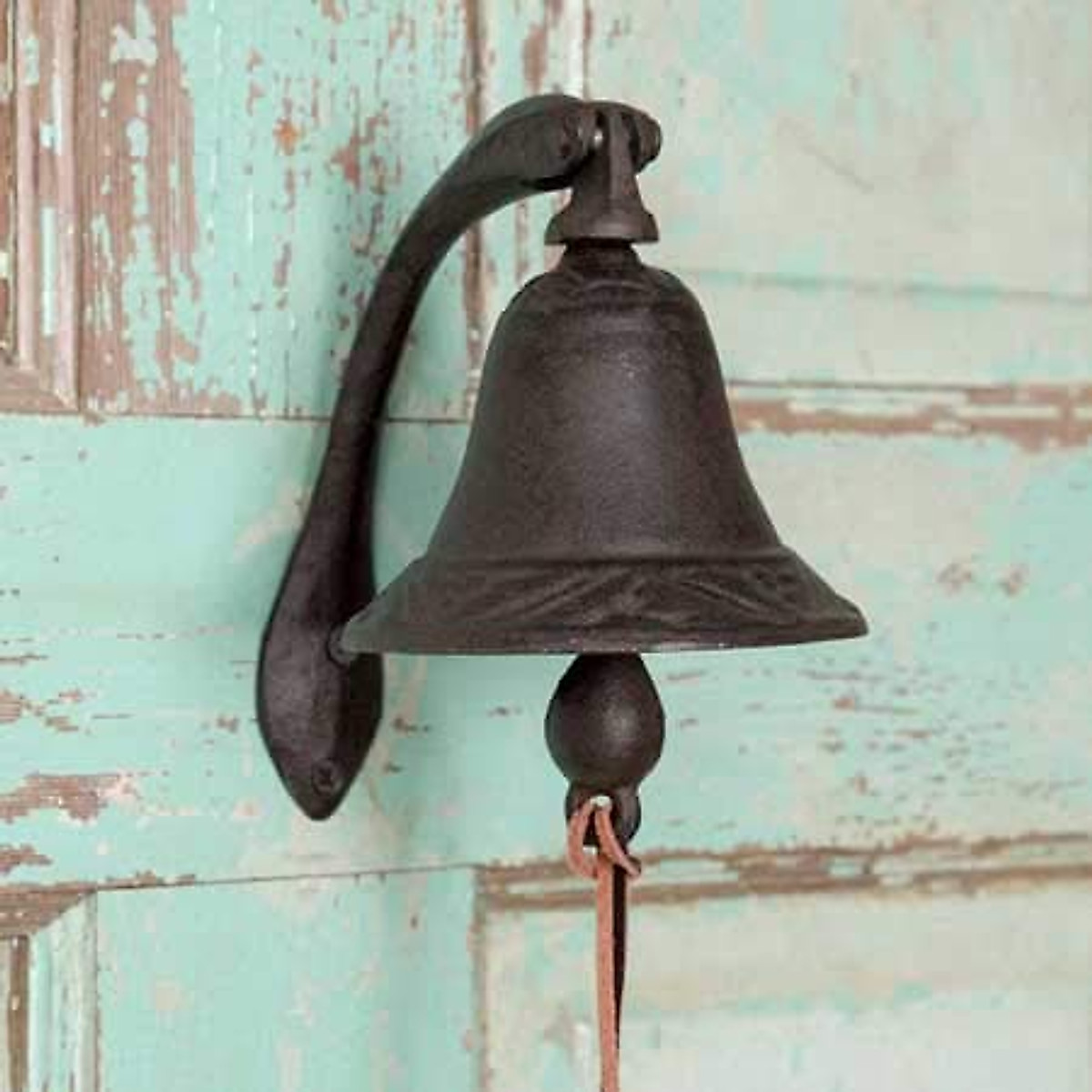 CTW Home Collection Cast Iron Logan Dinner Bell With Bracket Dinner Bell - Feel The Vibe Of Traditional Family Meals And Gatherings. Made Of Heavy Cast Iron - Measures 4"W X 5½"D X 6"T